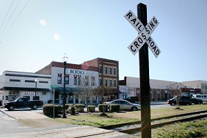 City Life – Lyons, Ga